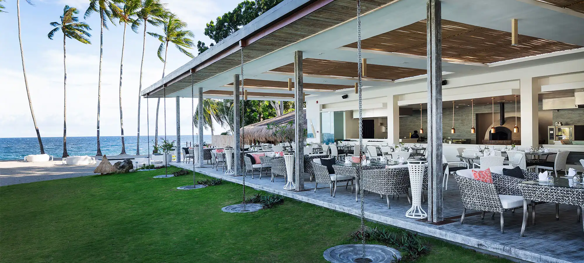 Dining at a luxury resort in the Philippines - Atmosphere Resorts & Spa